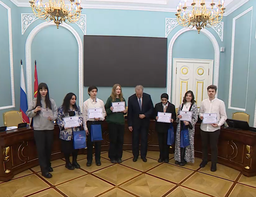 Armenian Narek Mnatsakanyan among best CIS students studying in St ...